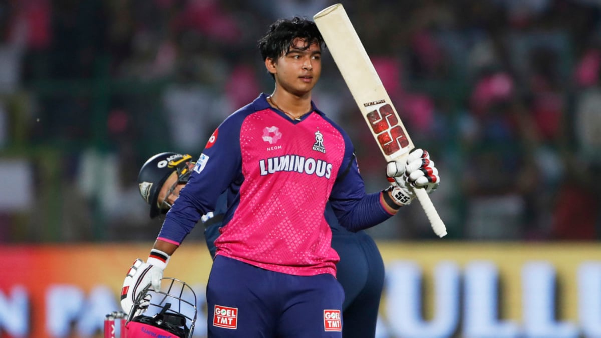 Watch: Vaibhav Suryavanshi Smashes Hundred In 35 Balls, Shatters ...