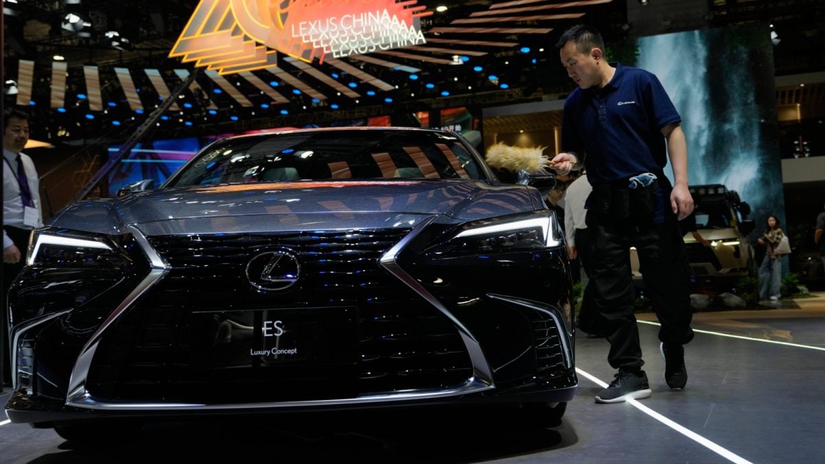 Canteen Meals, Gym Showers: Chinese Techie Living In Car For 4 Years ...