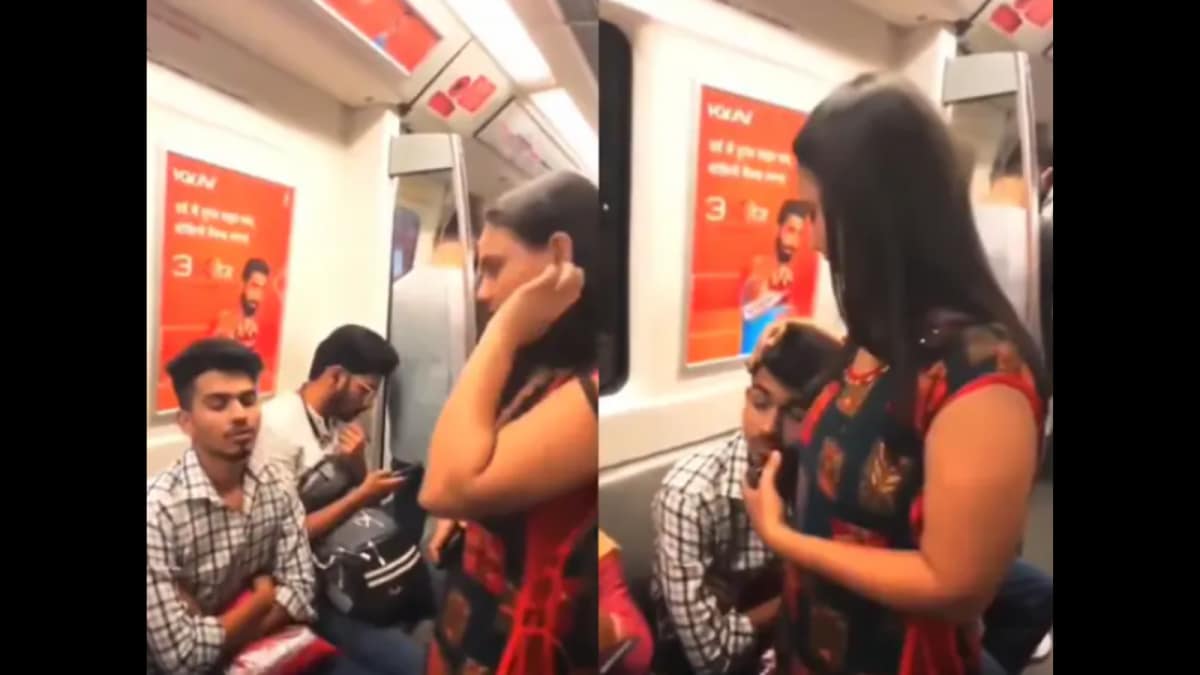 Man Dozes Off In Delhi Metro Girls Unexpected Move Leaves Him 3006