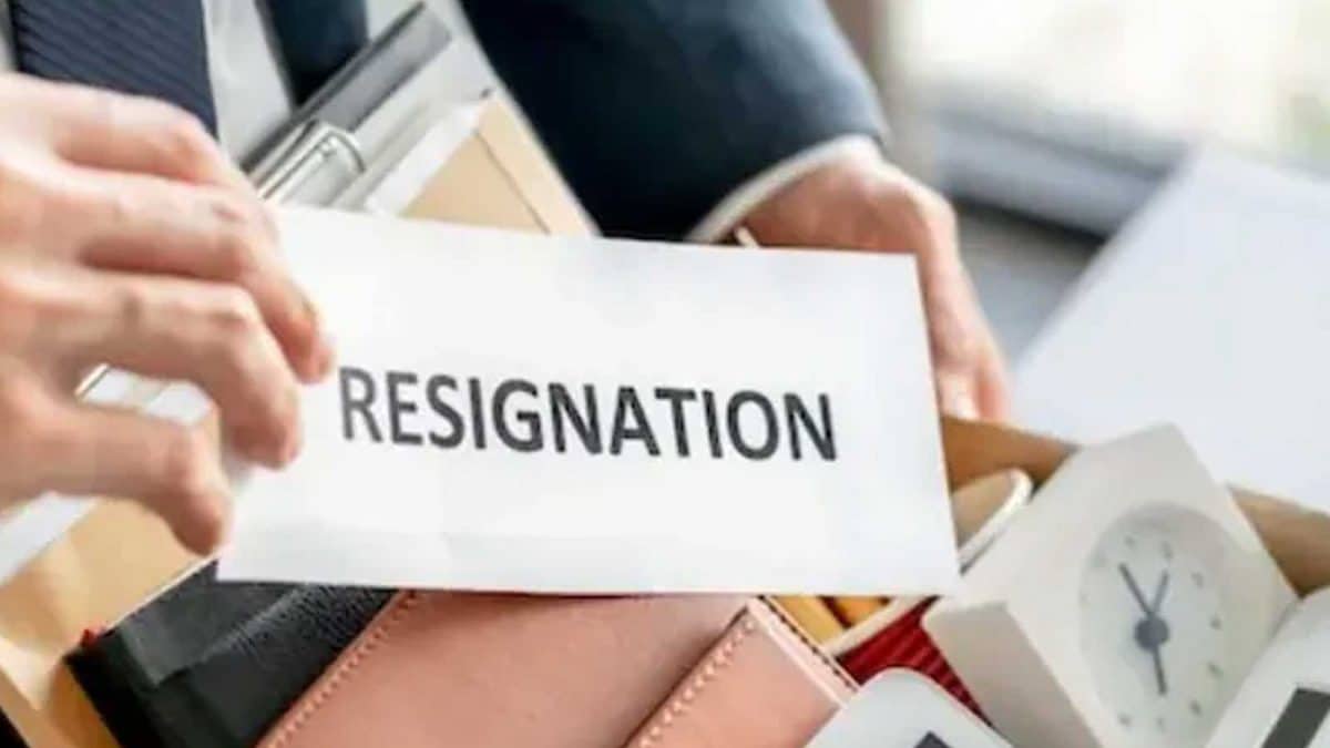 Company Calls Employee 'Disloyal' For Leaving After Salary Hike | Viral ...
