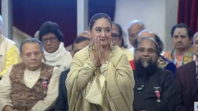 Pyaar To Hona Hi Tha Singer Jaspinder Narula Receives Padma Shri Award ...