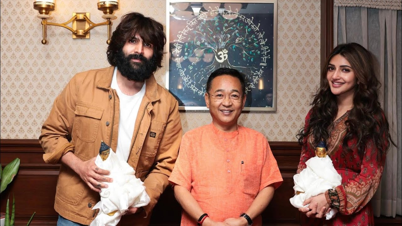 Anurag Basu, Kartik Aaryan, Sreeleela Meet Sikkim CM Prem Singh Tamang ...