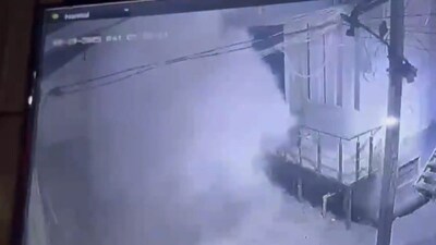 CCTV Captures Building Collapse In Delhi's Mustafabad, Cloud Of Dust ...