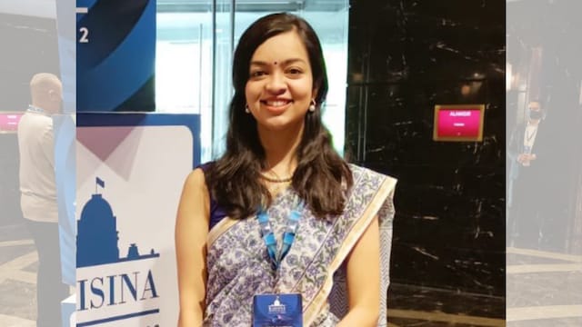 Meet Apala Mishra, Dentist Who Quit Practice To Crack UPSC & Secure Top ...