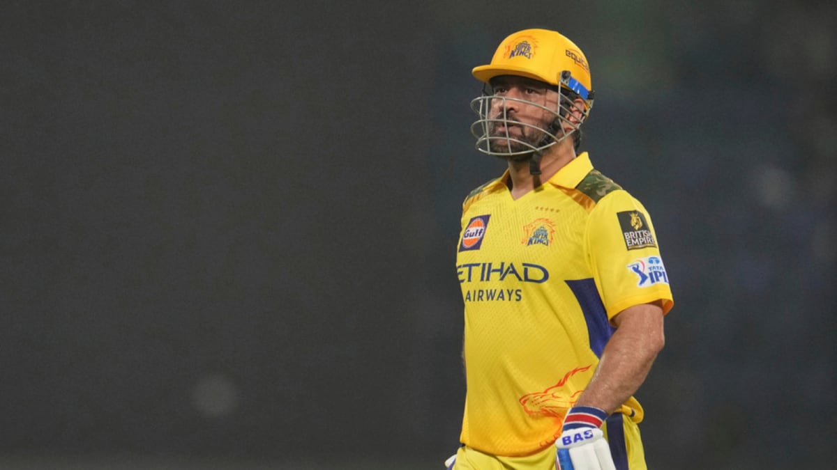 'Forget His Age': Ex-India Star Urges MS Dhoni To Play One More IPL Season | Cricket News - News18