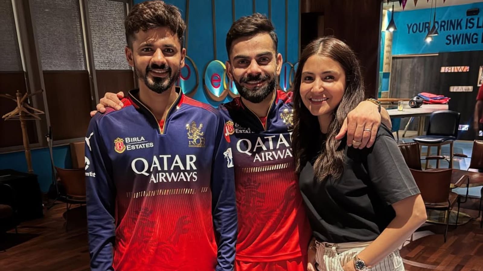 Virat Kohli, Anushka Sharma Beam In Post-Match Photo With RCB’s Mohit Rathee | Bollywood News ...