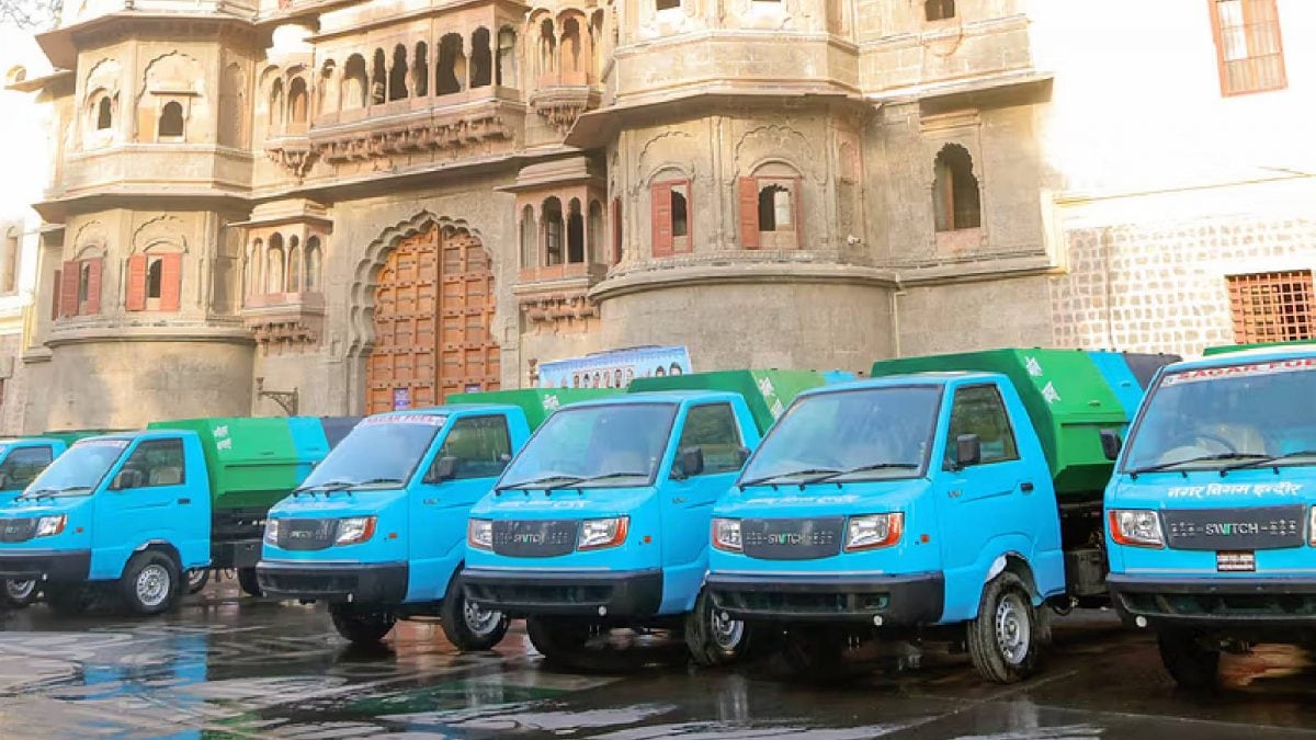 Indore: Switch Mobility Flags Off 100 Electric Garbage Vans For Waste ...