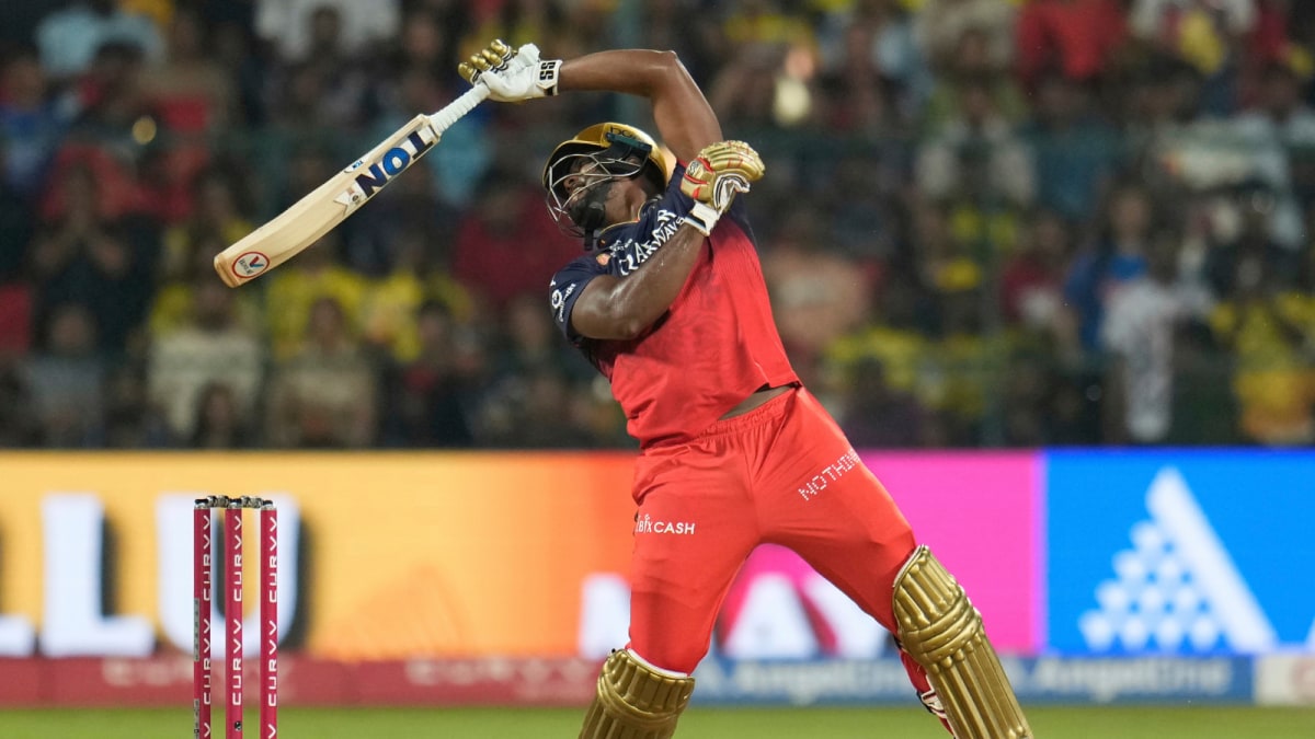 Romario Shepherd Shocks CSK With Biggest Over Of IPL 2025, Video Goes ...