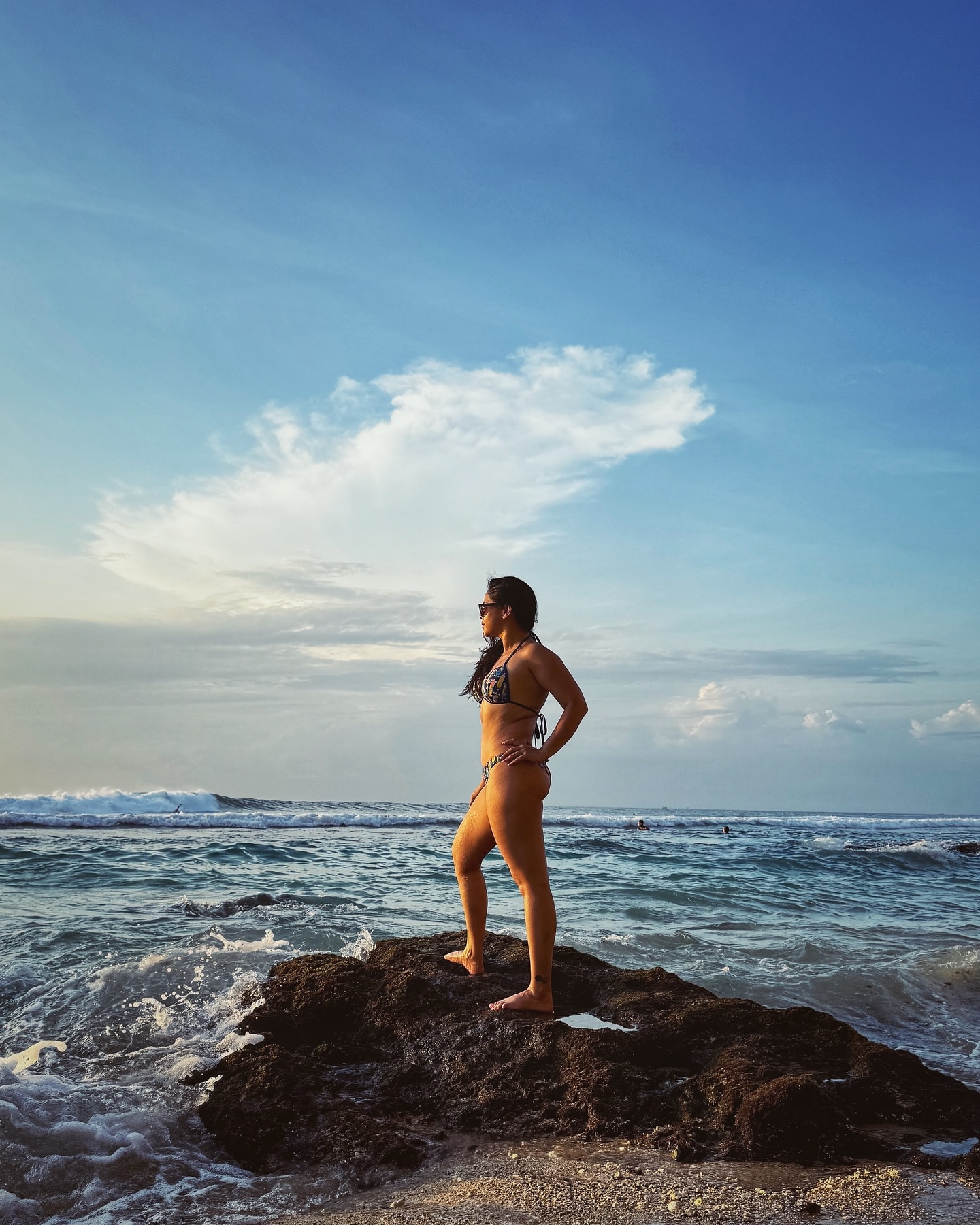 Sumona Chakravarti Enjoys Sun And Sea In Bali, Stuns In Stylish Bikinis