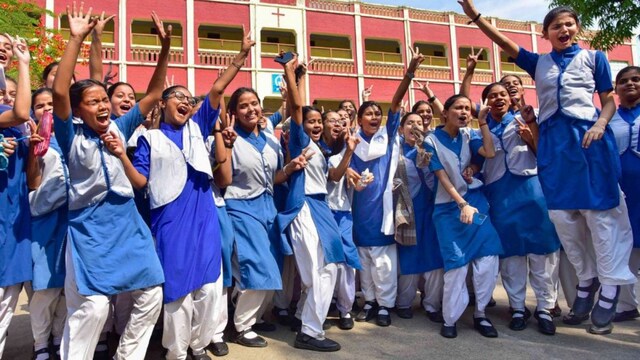 PSEB 10th Result 2025 Out: 95.61% Students Pass, Three Toppers Score A ...