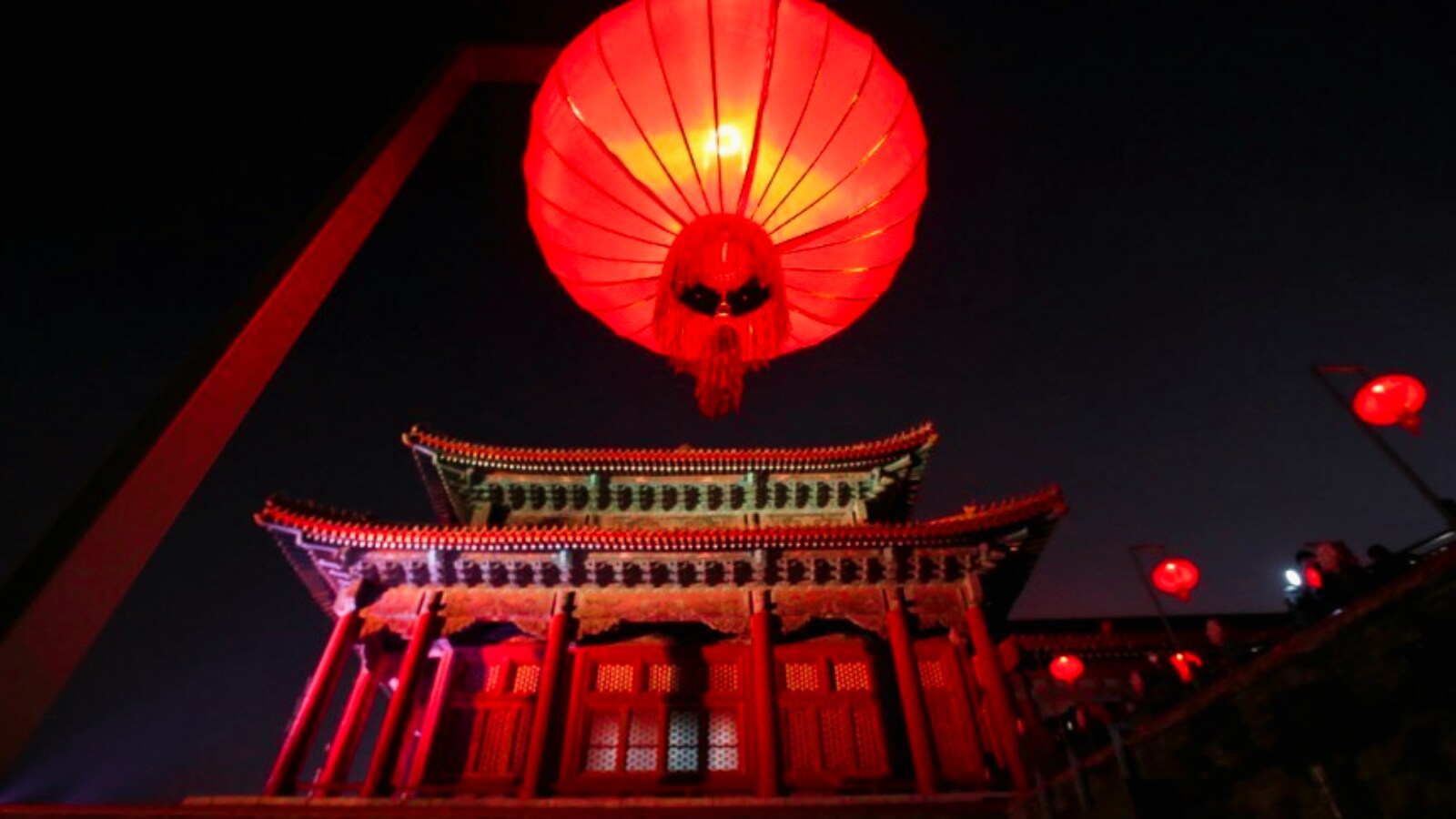 Top 10 Haunted Places Around The World That’ll Give You The Creeps