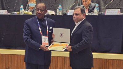 Adille Sumariwalla Conferred With Asian Athletics Leadership Gold Pin ...