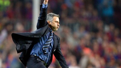 Jose Mourinho Gives Hilarious Reply To Journalist Questioning Playing ...