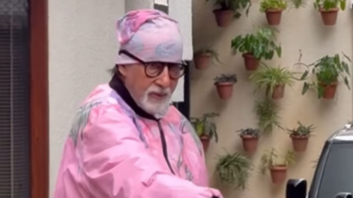 Nothing New, Just Amitabh Bachchan Making His Fans’ Sunday Extra ...