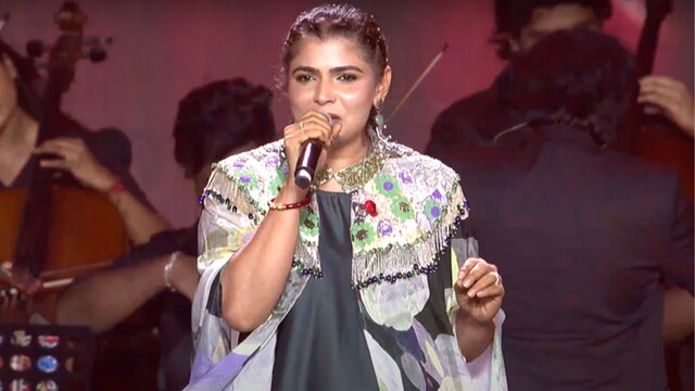 Fans Simply Loved Chinmayi Sripada’s Performance At Thug Life Event ...