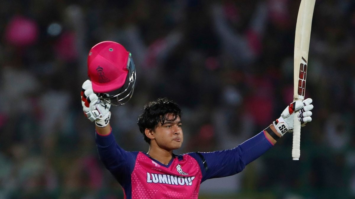 Vaibhav Suryavanshi Bargains For Bat With Nitish Rana, Video Goes Viral ...