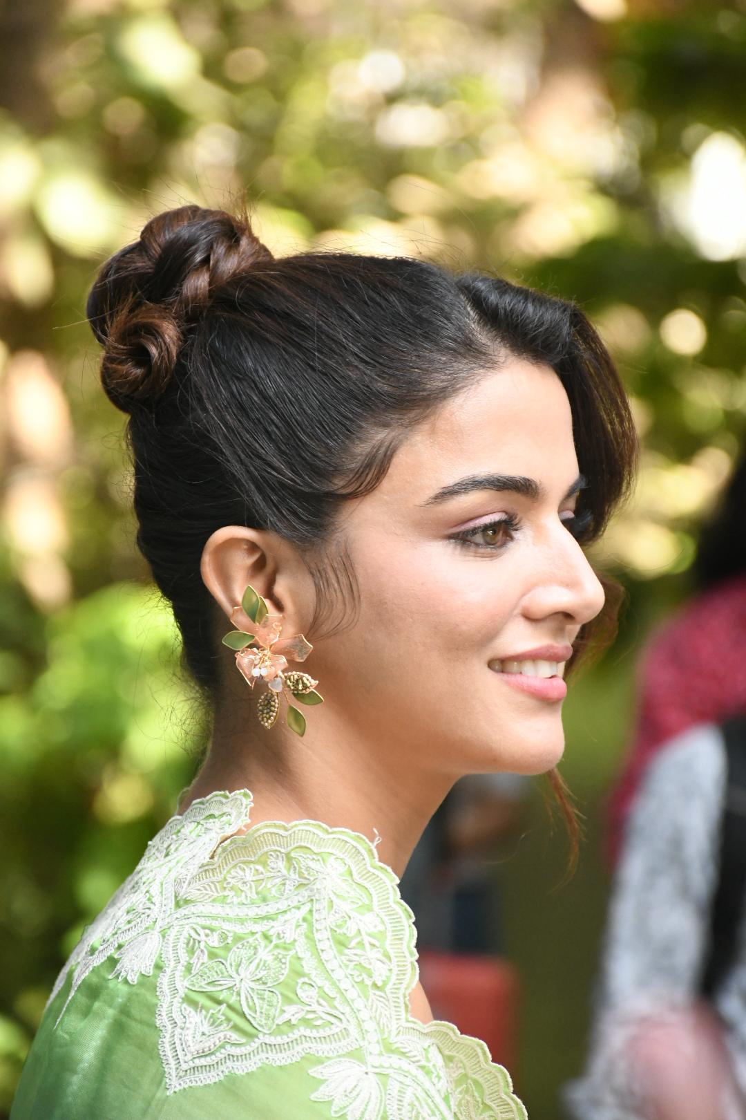 Wamiqa Gabbi Radiates Spring-Summer Energy In Pastel Lehenga: Check Out ...