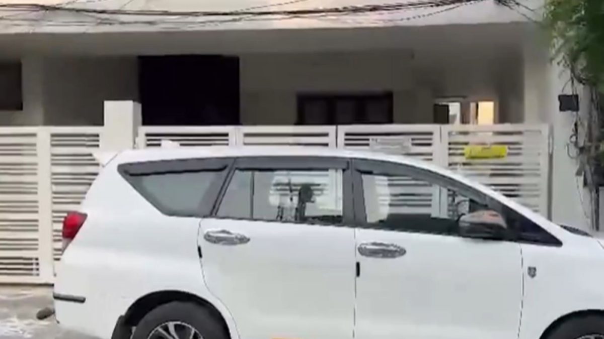 ED Conducts Raid In Tamil Nadu Over TASMAC-Linked Money Laundering Case | India News - News18