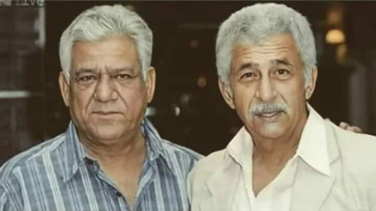 Naseeruddin Shah Revisits Ardh Satya, Hails Om Puri’s Act As One Of His Finest | Movies News ...