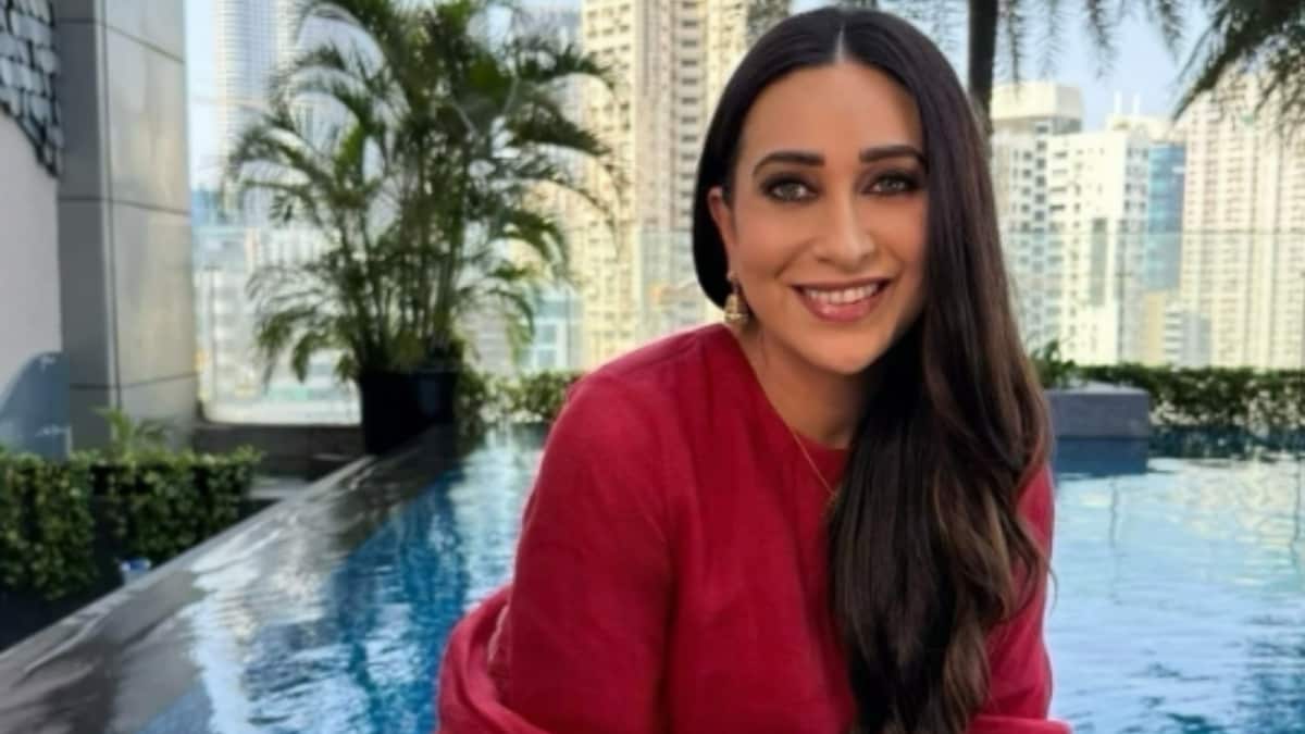 Karisma Kapoor Birthday: Net Worth, Family Life, Top 10 Movies And Hit Songs | Movies News - News18