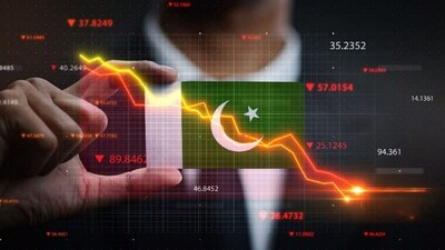 Pakistan Economy On Brink Of Collapse? Analysts Warn Of Severe Blow ...