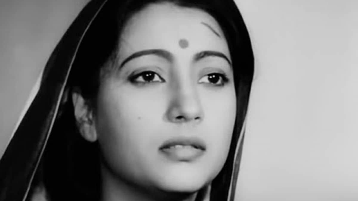 This Legendary Actress Won Global Fame, Then Locked Herself Away For 36 Years