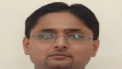 Arvind Shrivastava Takes Charge As Revenue Secretary | Economy News ...