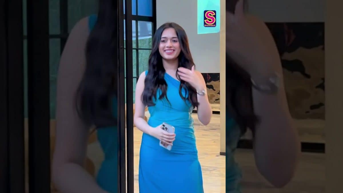 Jannat Zubair Serving Blue-Tiful Heat! | Bollywood | Fashion | Trending ...