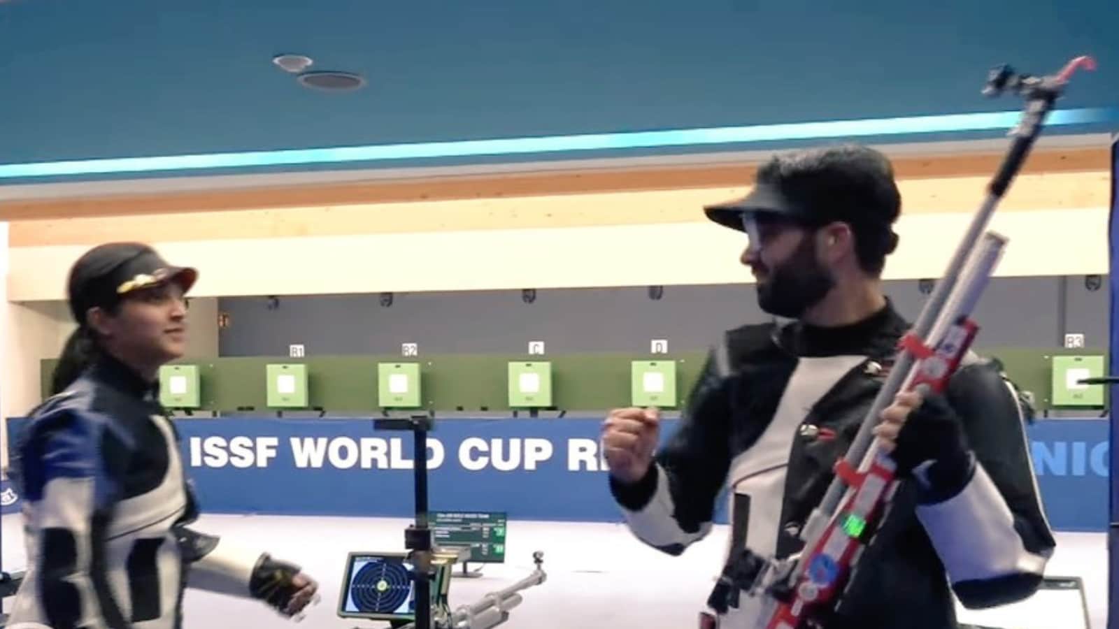 Arya Borse-Arjun Babuta Win Gold In 10m Air Rifle Mixed Team Event ...