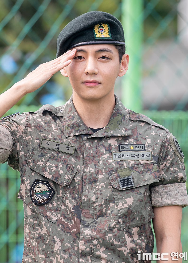 BTS Stars RM And V Celebrate Military Discharge, Reunite After ...