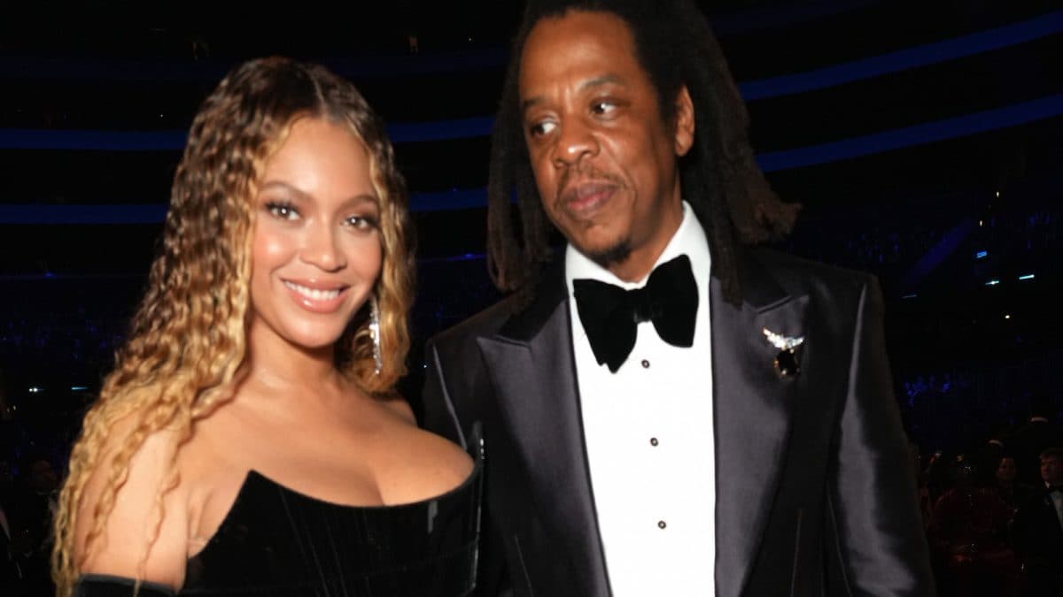 Jay-Z Delights Fans As He Makes A Surprise Appearance At Wife Beyonce's Concert In Paris ...