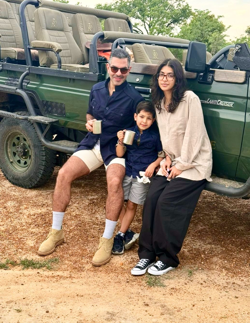 Sunjay Kapur Is Survived By Four Kids From Marriages With Karisma ...