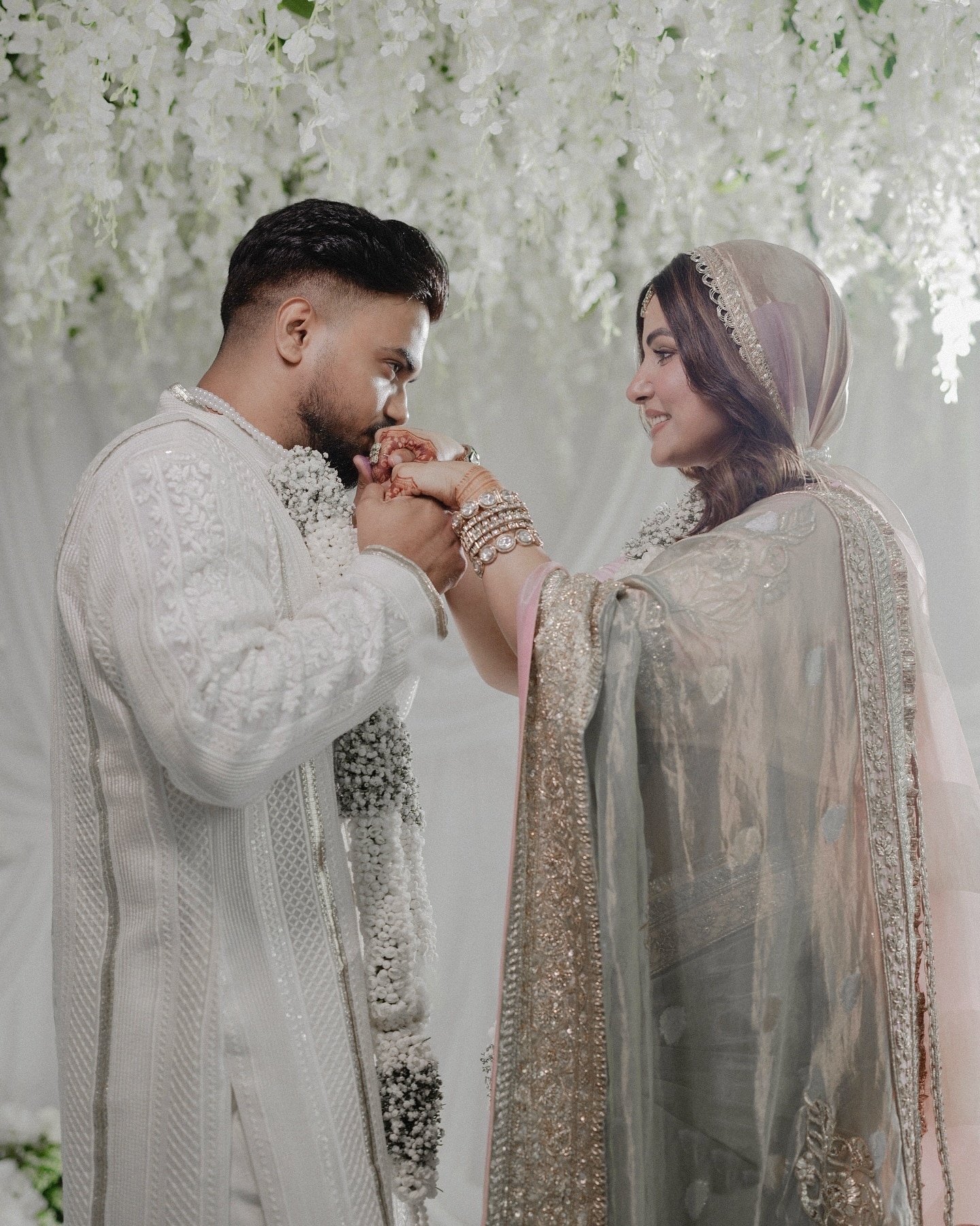 PHOTOS: Hina Khan And Rocky Jaiswal Tie The Knot In Dreamy Wedding Ceremony