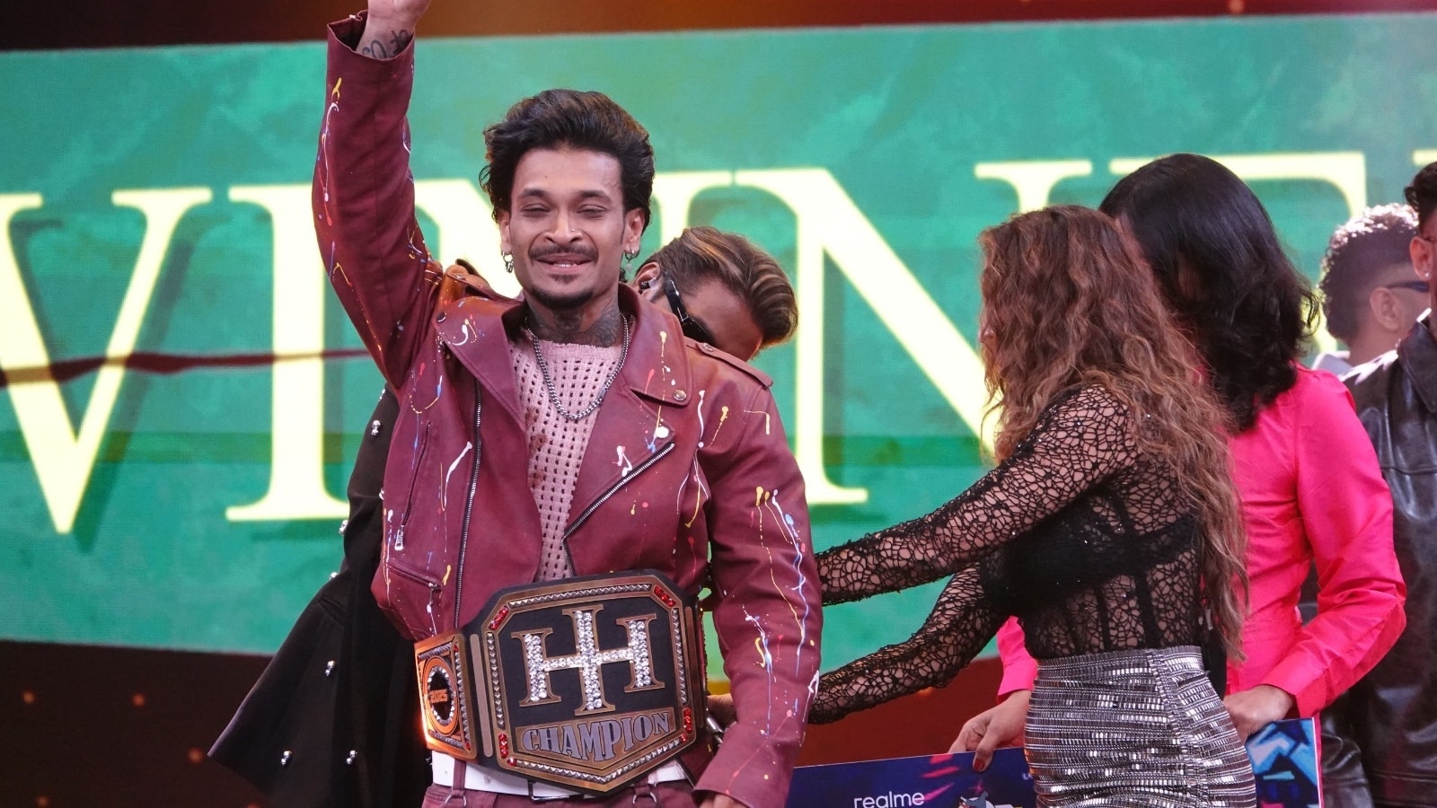 Hip Hop India 2 Winner: Shubhankar Lifts Trophy Of Malaika Arora, Remo ...