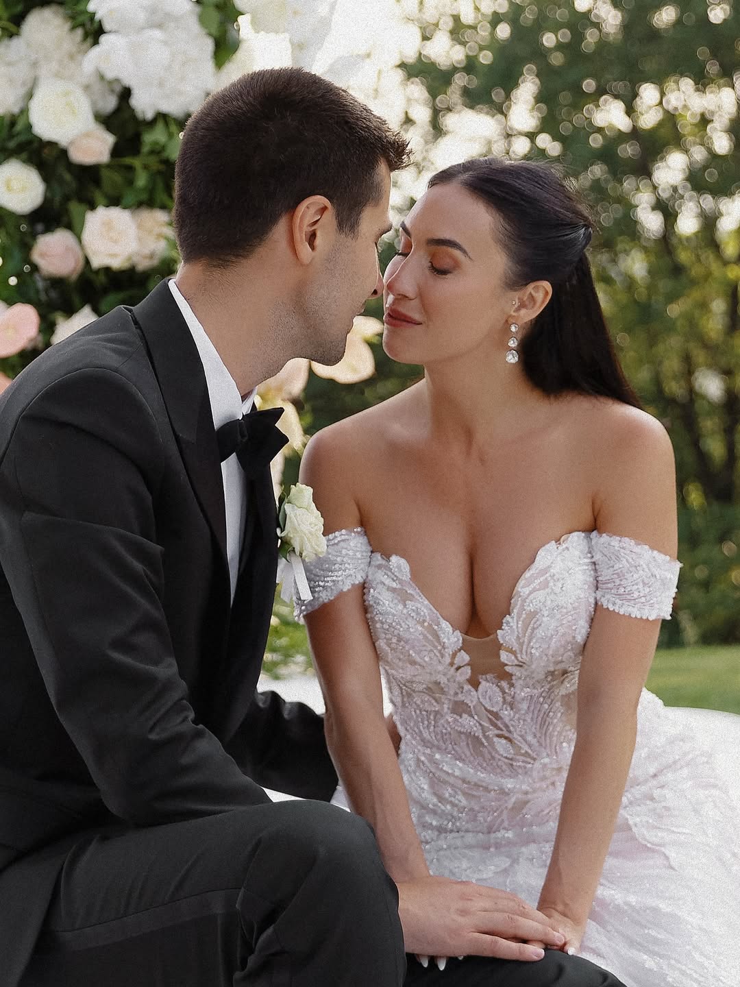 Lauren Gottlieb Ties The Knot With Longtime Boyfriend Tobias Jones In Dreamy Wedding Ceremony ...