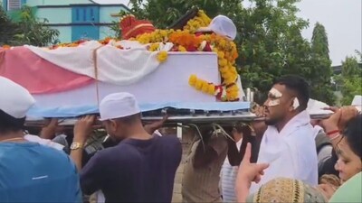 Ahmedabad Plane Crash Survivor Carries Brother's Remains At Funeral ...