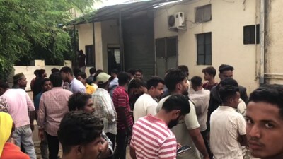 Maharashtra Shocker! 8th Class Student Stabs 15-Year-Old To Death Over ...