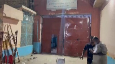 Pakistan Jail Turns Into Battlefield As 216 Inmates Escape Amid ...