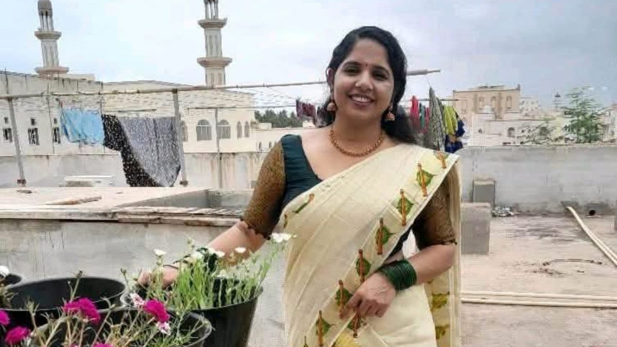 'She Dreamt Of Coming Home She Built': Tearful Adieu To Kerala Nurse ...