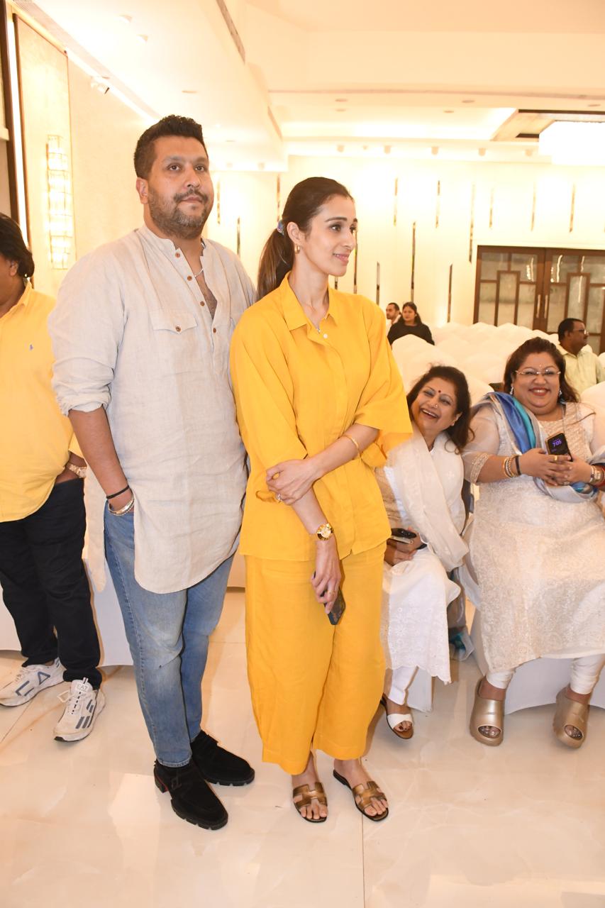 Kajol, Ayan Mukerji, Salim Khan, Jaya Bachchan At Rono Mukherjee's ...