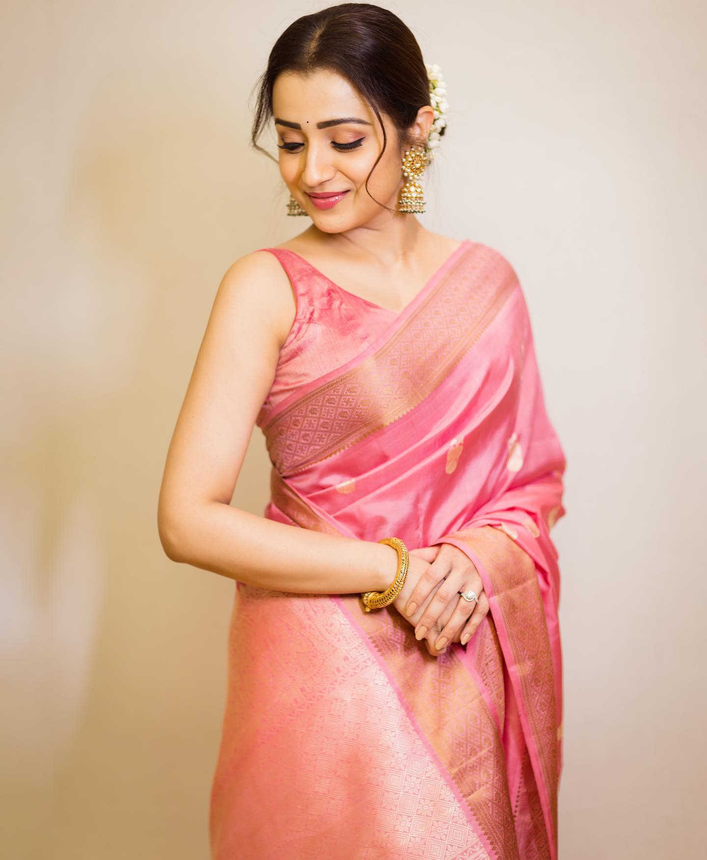 Kanjeevaram Silk To Plain Cotton: Thug Life Star Trisha Krishnan's Love ...