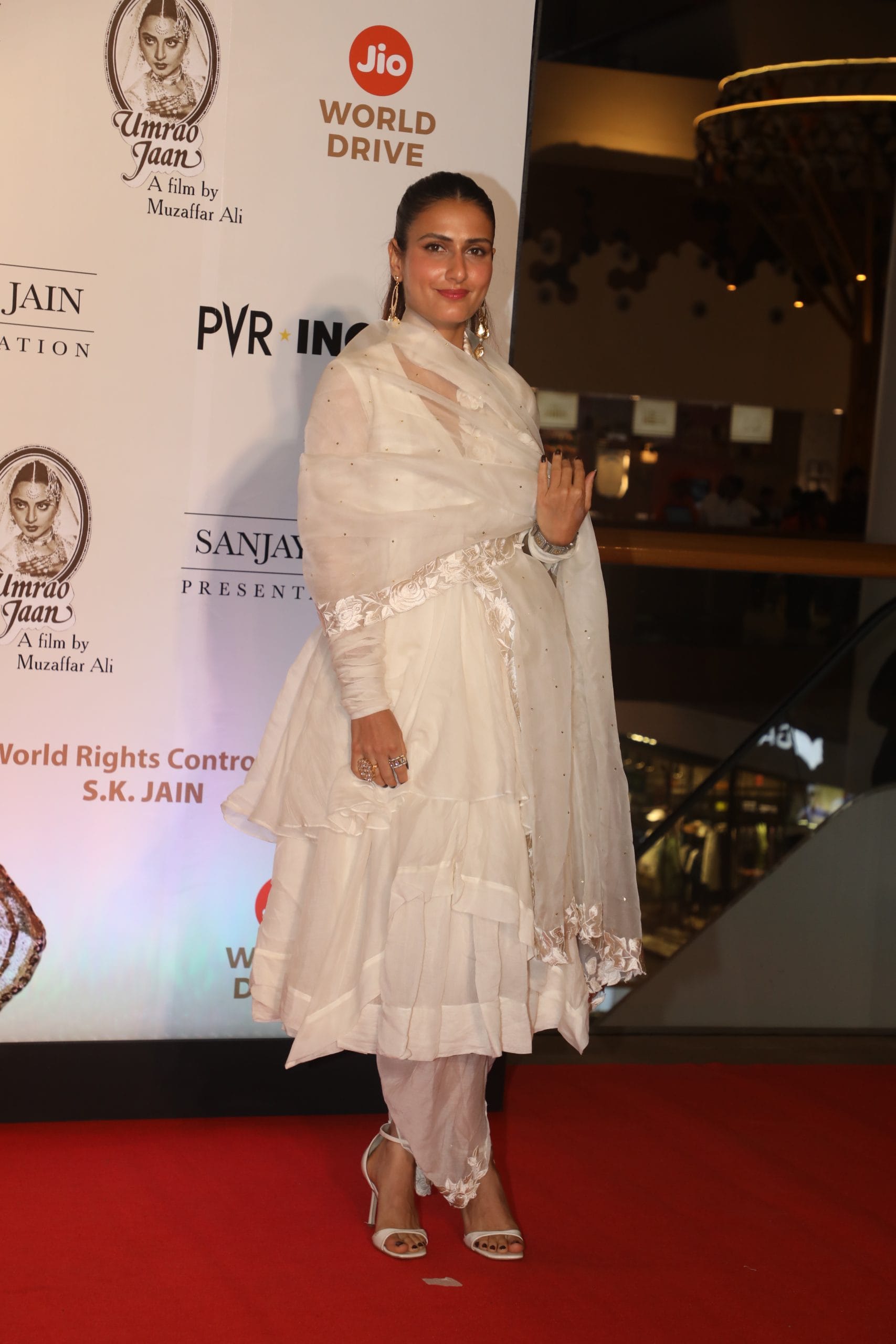 Rekha, Alia Bhatt, Tabu, Janhvi Kapoor, Hema Malini Among Stars At ...