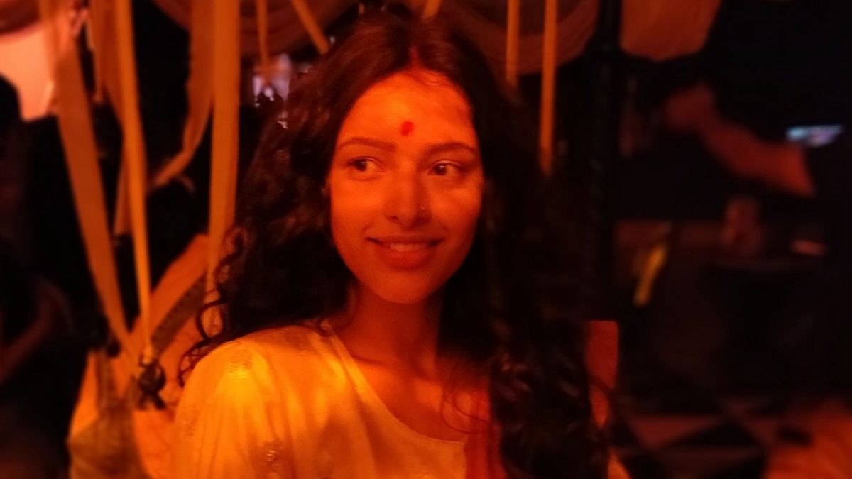 Triptii Dimri Celebrates Bulbul The ‘Girl Who Walked The Red Moonlit ...