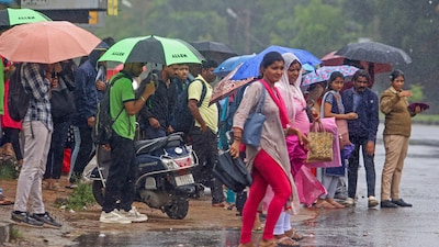 Bengaluru To Witness Rainy Week Ahead, Red Alert In Coastal Karnataka ...