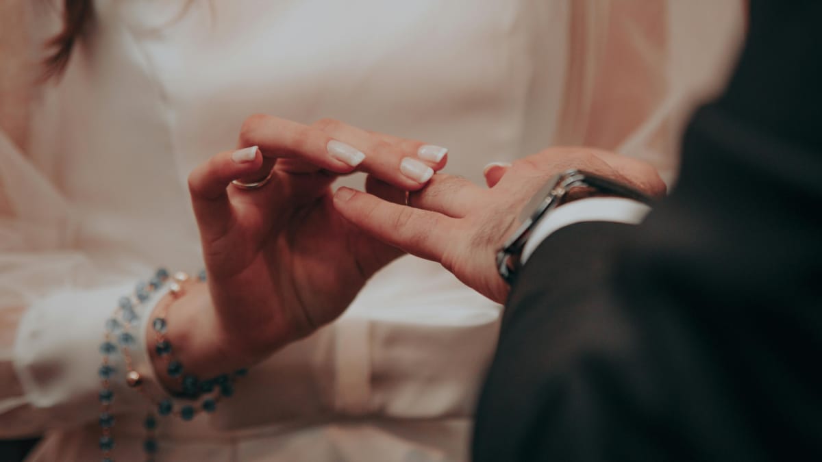 Arranged Marriage in 2025: In This Era, Go Beyond Background Check ...