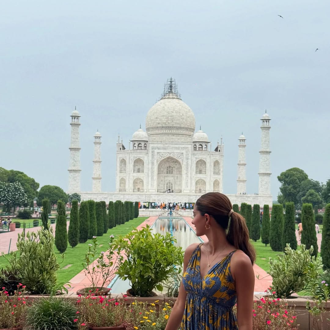 Ananya Panday Amazed By The Timeless Beauty Of Taj Mahal