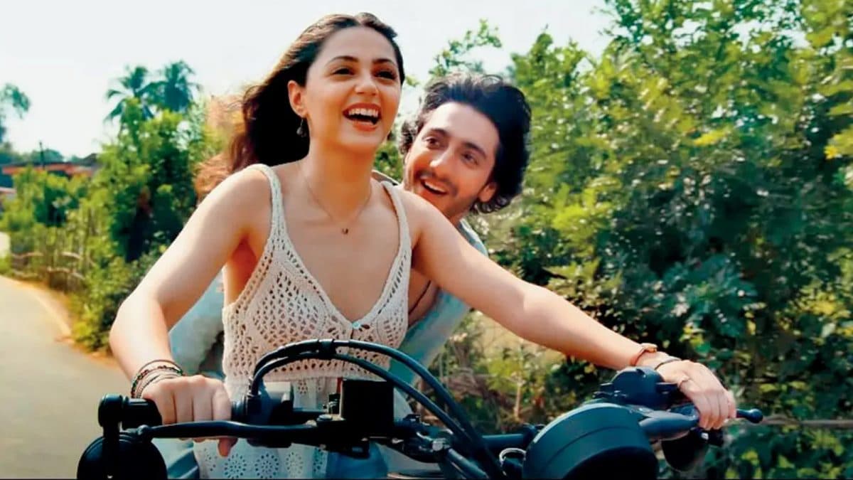 Saiyaara: 3 Reasons Ahaan Panday, Aneet Padda’s Film Is Creating Buzz, Breaking Industry Norms ...