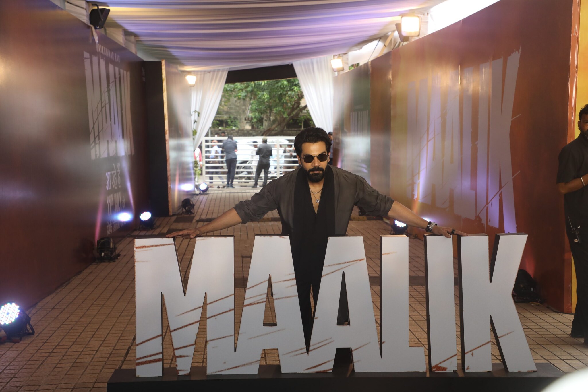 Rajkummar Rao, Manushi Chhillar, Prosenjit Chatterjee At Maalik Trailer Launch