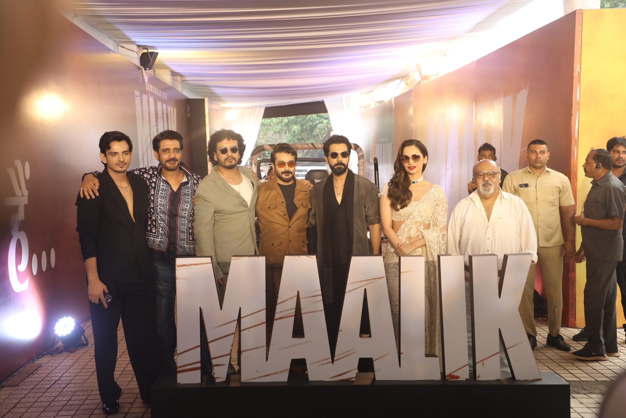 Rajkummar Rao, Manushi Chhillar, Prosenjit Chatterjee At Maalik Trailer Launch