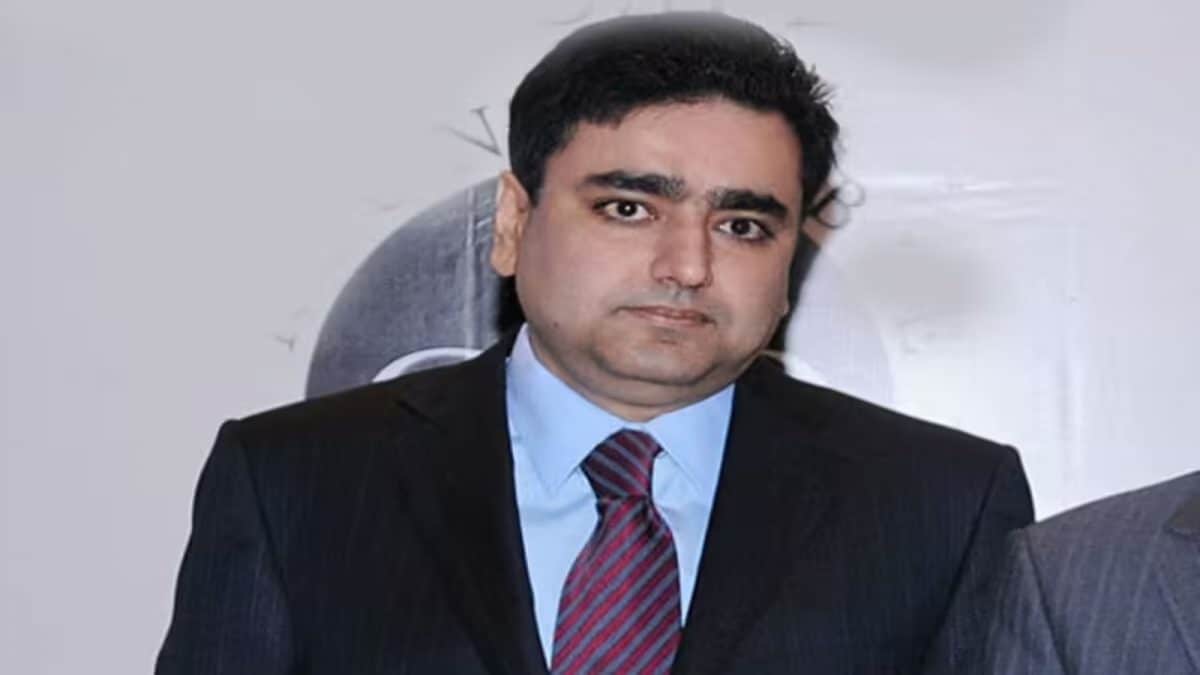 AgustaWestland VVIP Chopper Scam: ED Eyes 'Kingpin' Shravan Gupta As Court Slams His Evasion ...